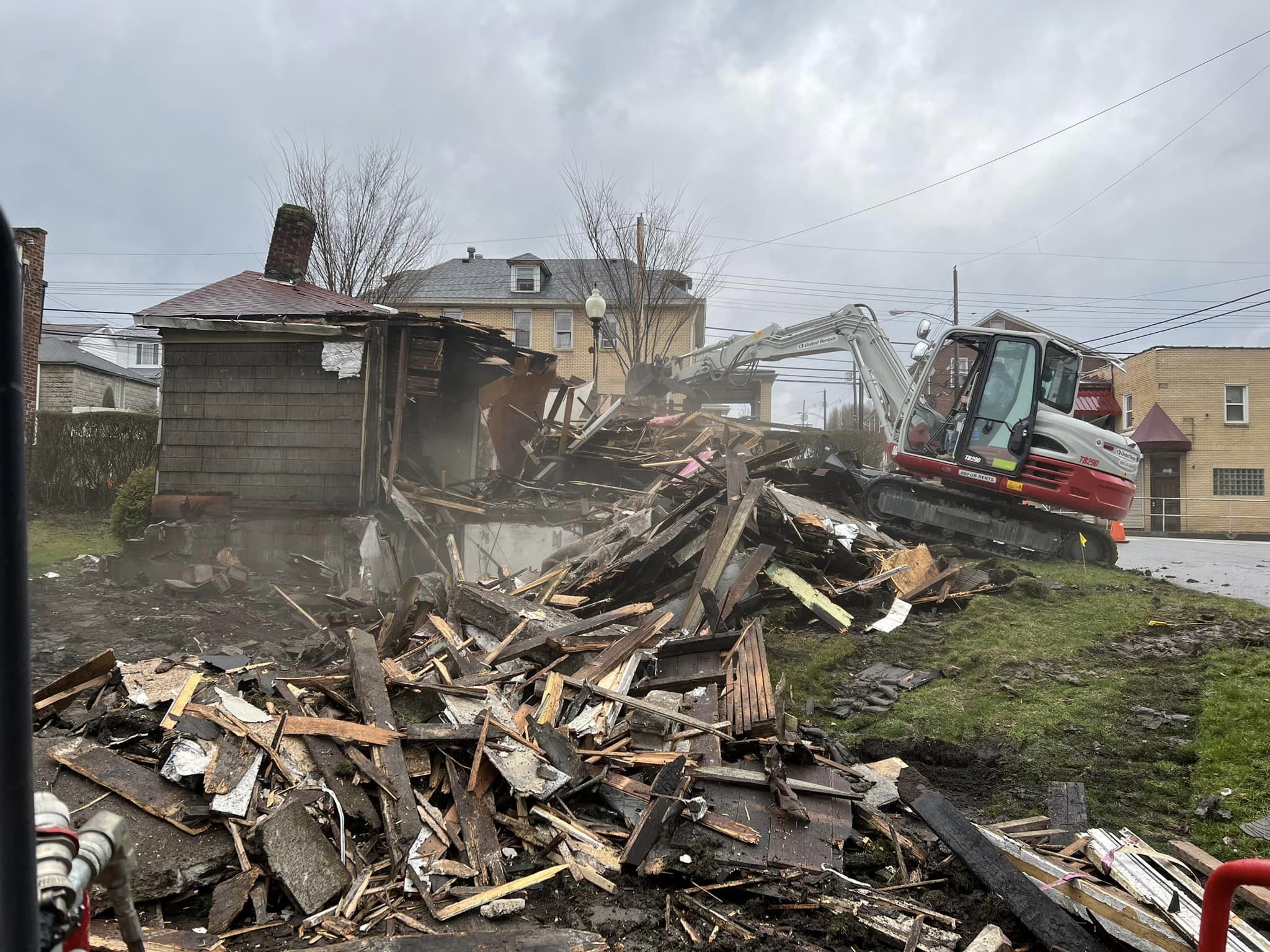 #1 Landscaping Company in Western Pennsylvania | Heavy Weight Builders